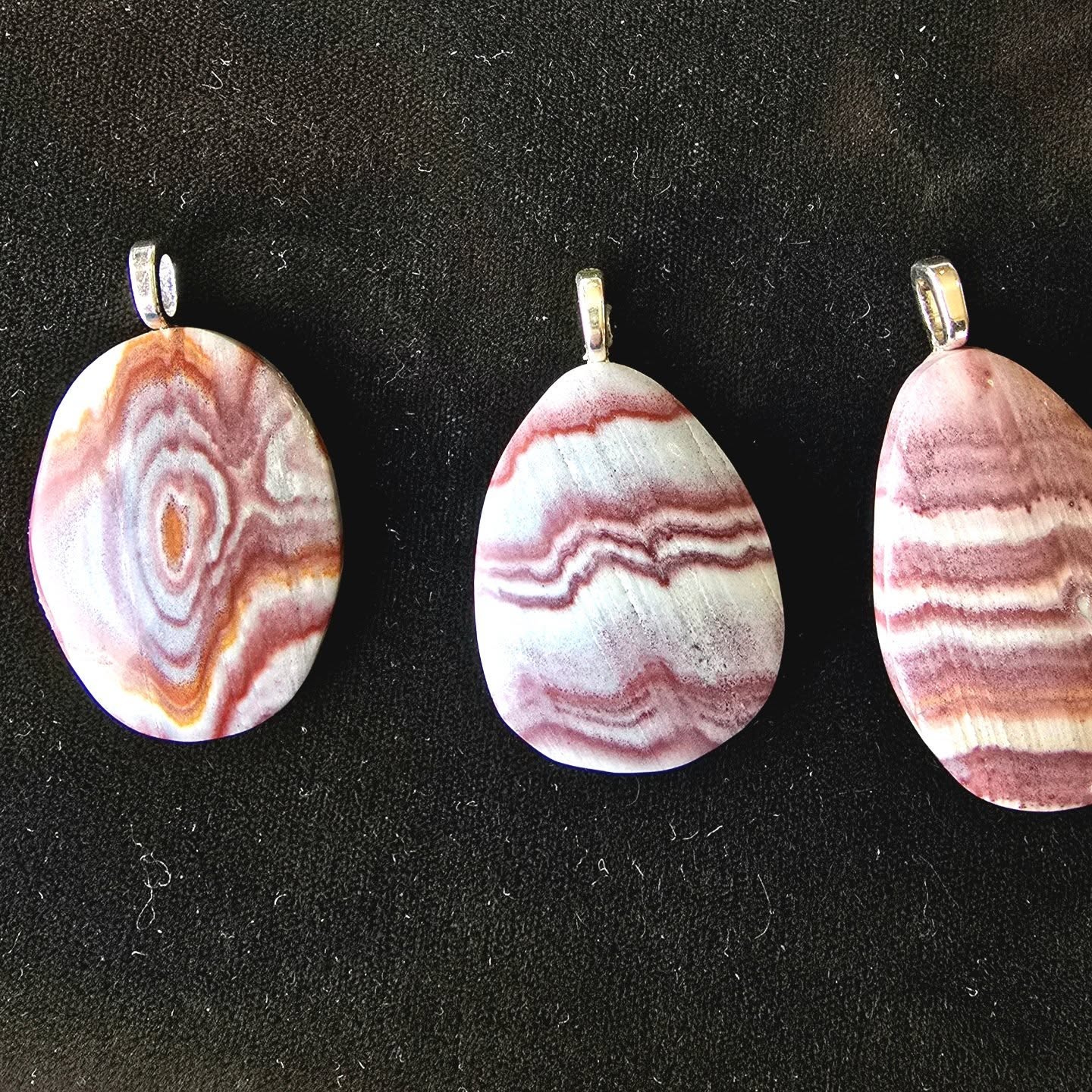 Flow-Banded Rhyolite Pendants – Oards Gallery